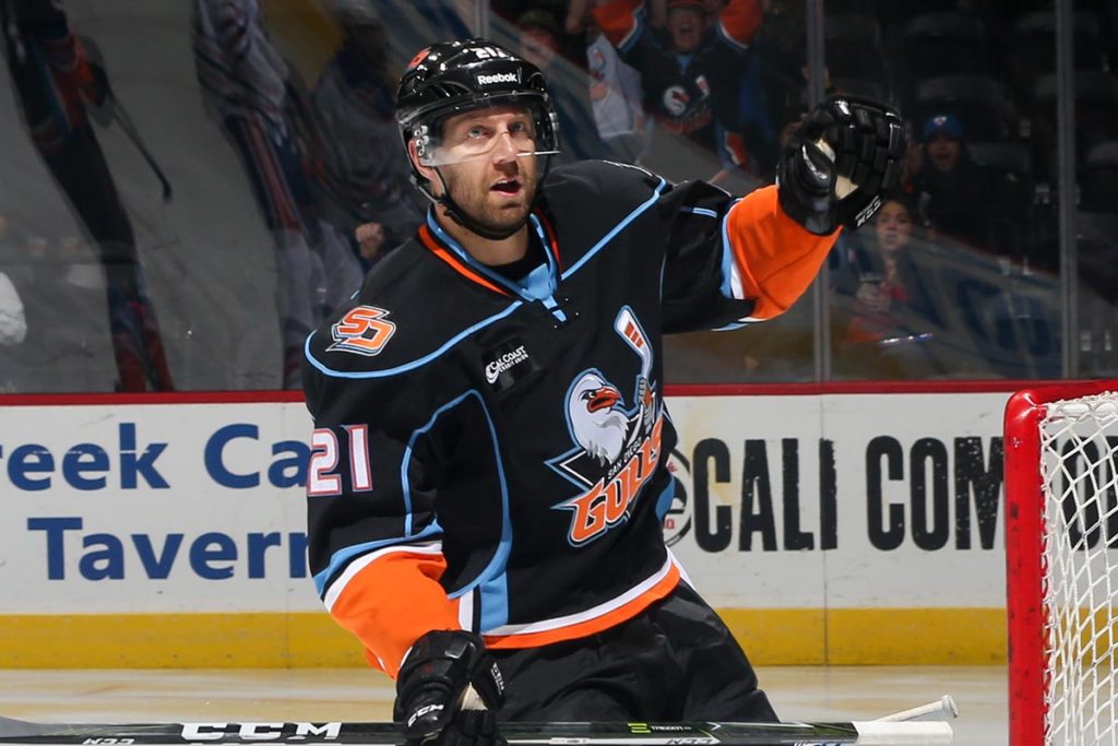 Fehr dealt to Sharks | TheAHL.com | The American Hockey League